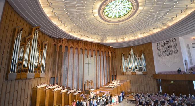 See Signature Sanctuaries at These Churches - Going On Faith | Church ...