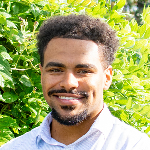 Bryce_headshot_sq_sml - Going On Faith | Church Group Travel ...